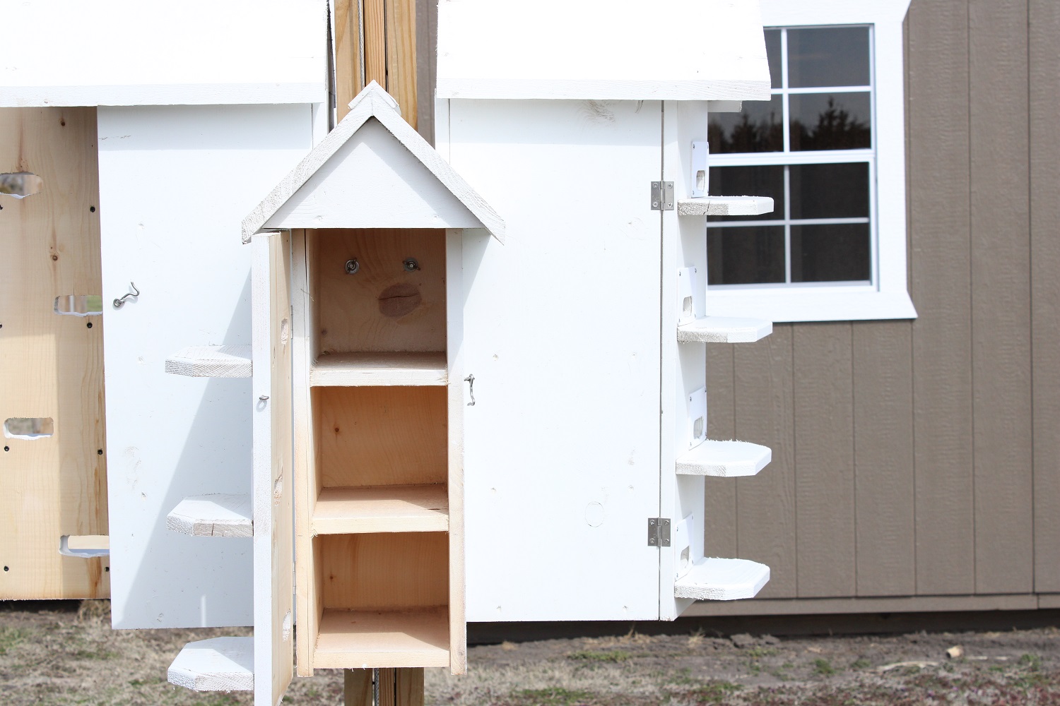 Amish-Built Purple Martin House and Winch Pole - Projective Fabrication