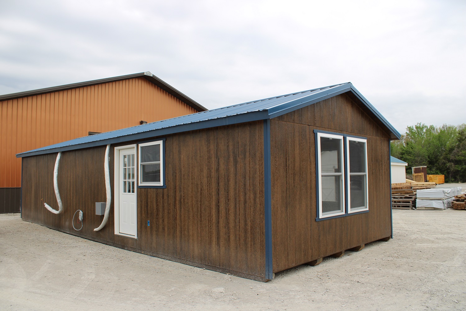 16'x42' Side Cabin with Peaked Dormers Claw Foot Tub Tankless Water ...