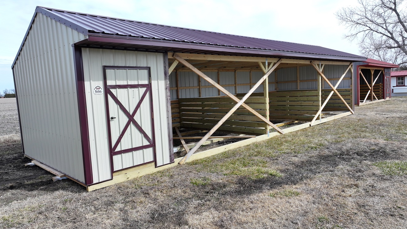 14'x42' Horse Shed with 6' Tack Room and 2 Divider Walls (3 Stalls ...